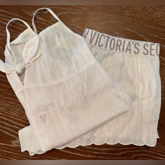 Victoria's Secret | Intimates & Sleepwear | Like New Victoria Secret ...